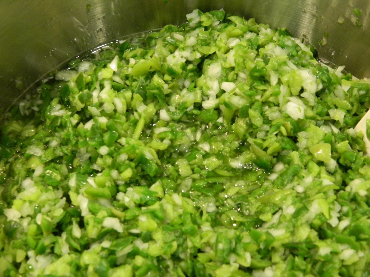 Sweet Pepper Relish | Southern Gals Cook